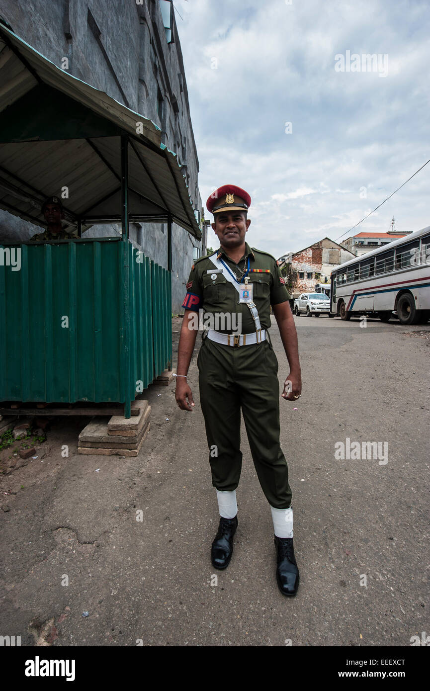 A military policeman on duty in Colombo, Sri Lanka Stock Photo - Alamy