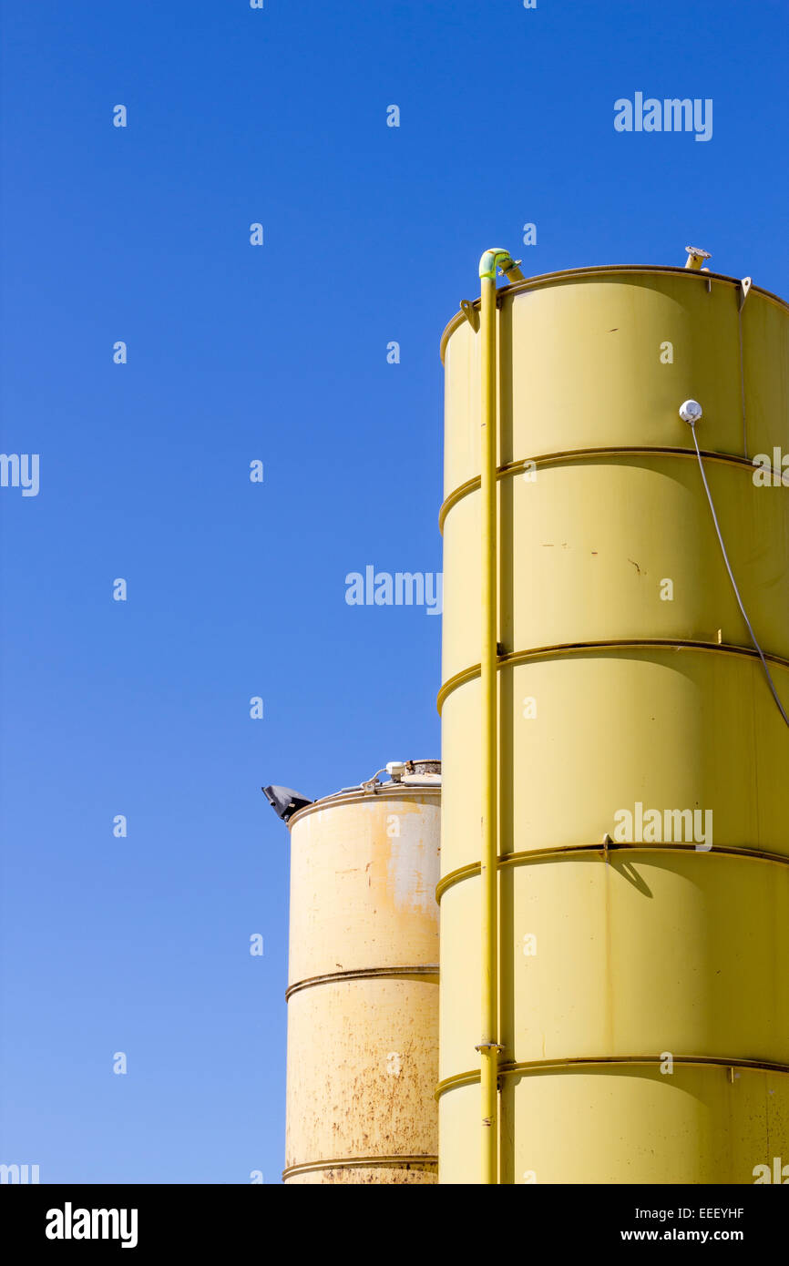 Steel silo hi-res stock photography and images - Alamy