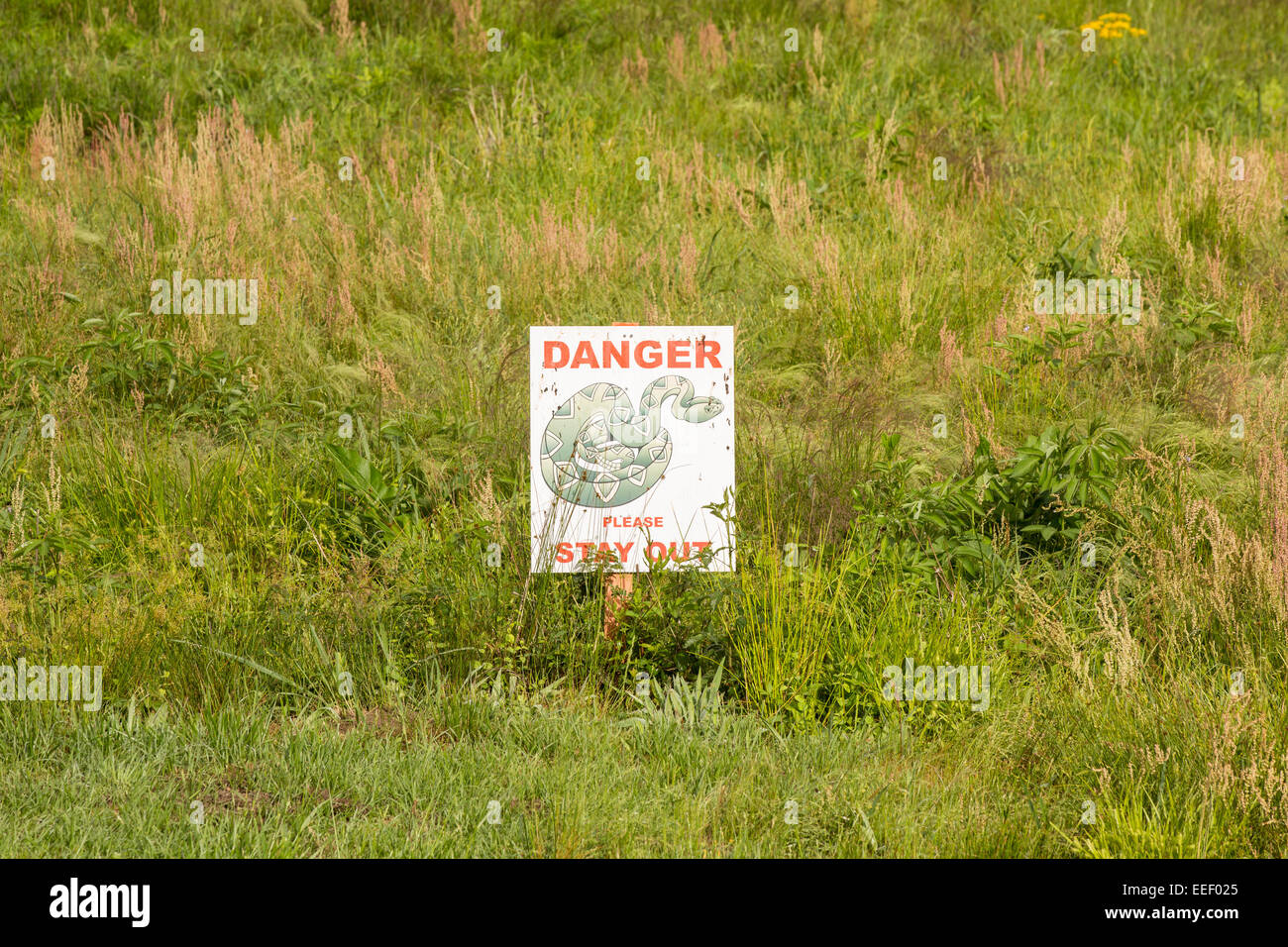 Beware rattlesnake sign hi-res stock photography and images - Alamy
