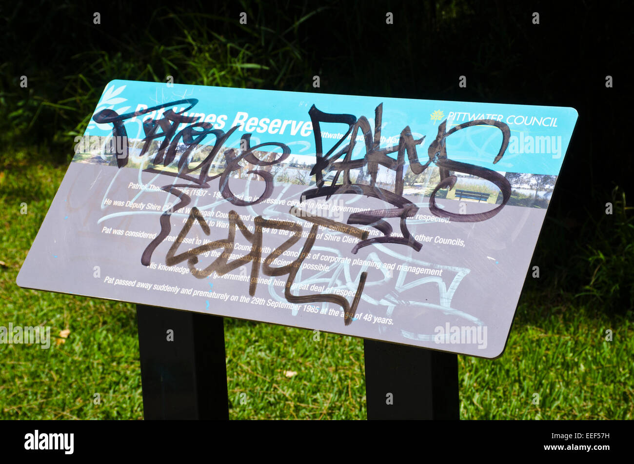 Graffiti signs hi-res stock photography and images - Alamy