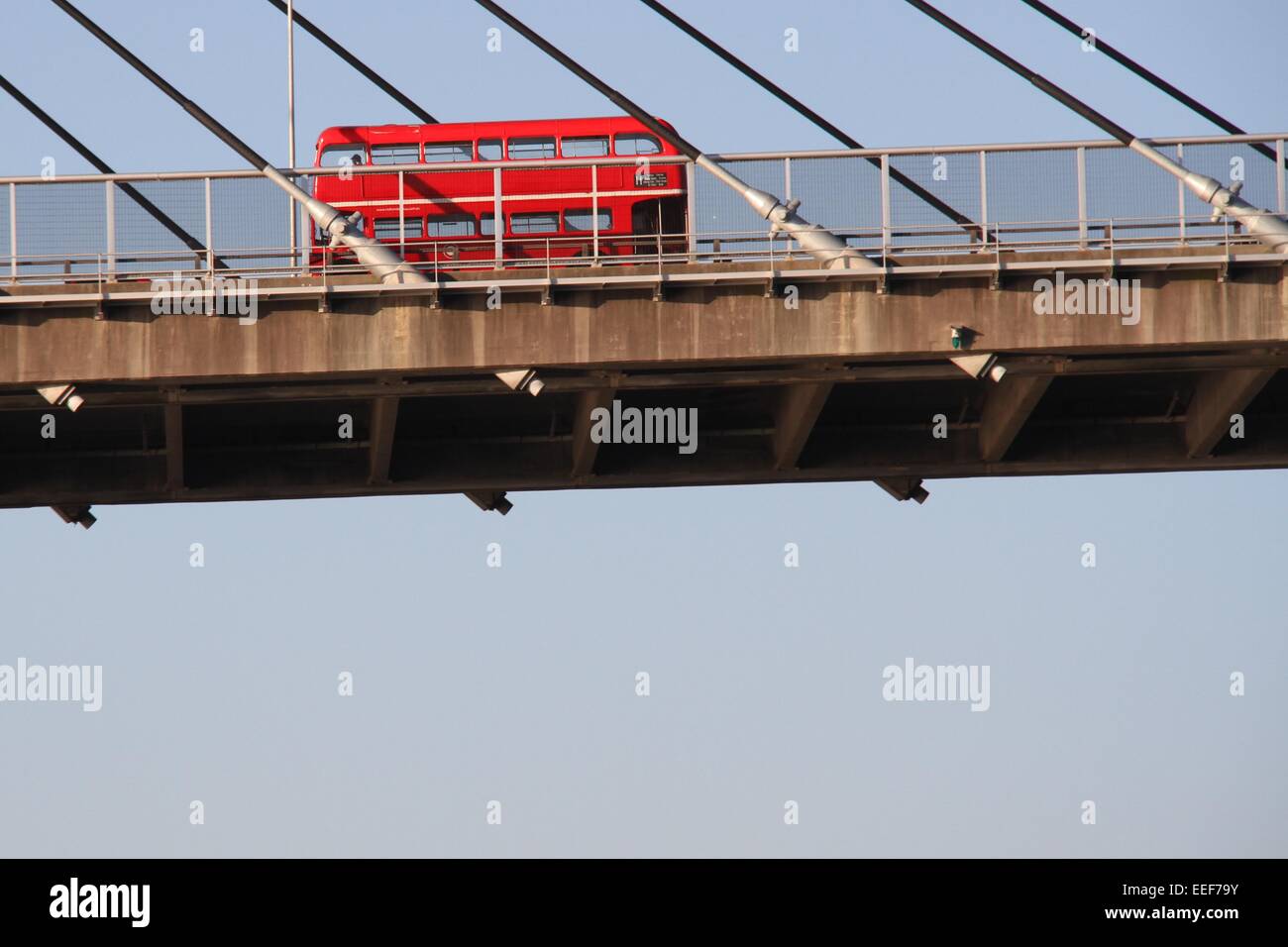 Sydney bus hi-res stock photography and images - Alamy