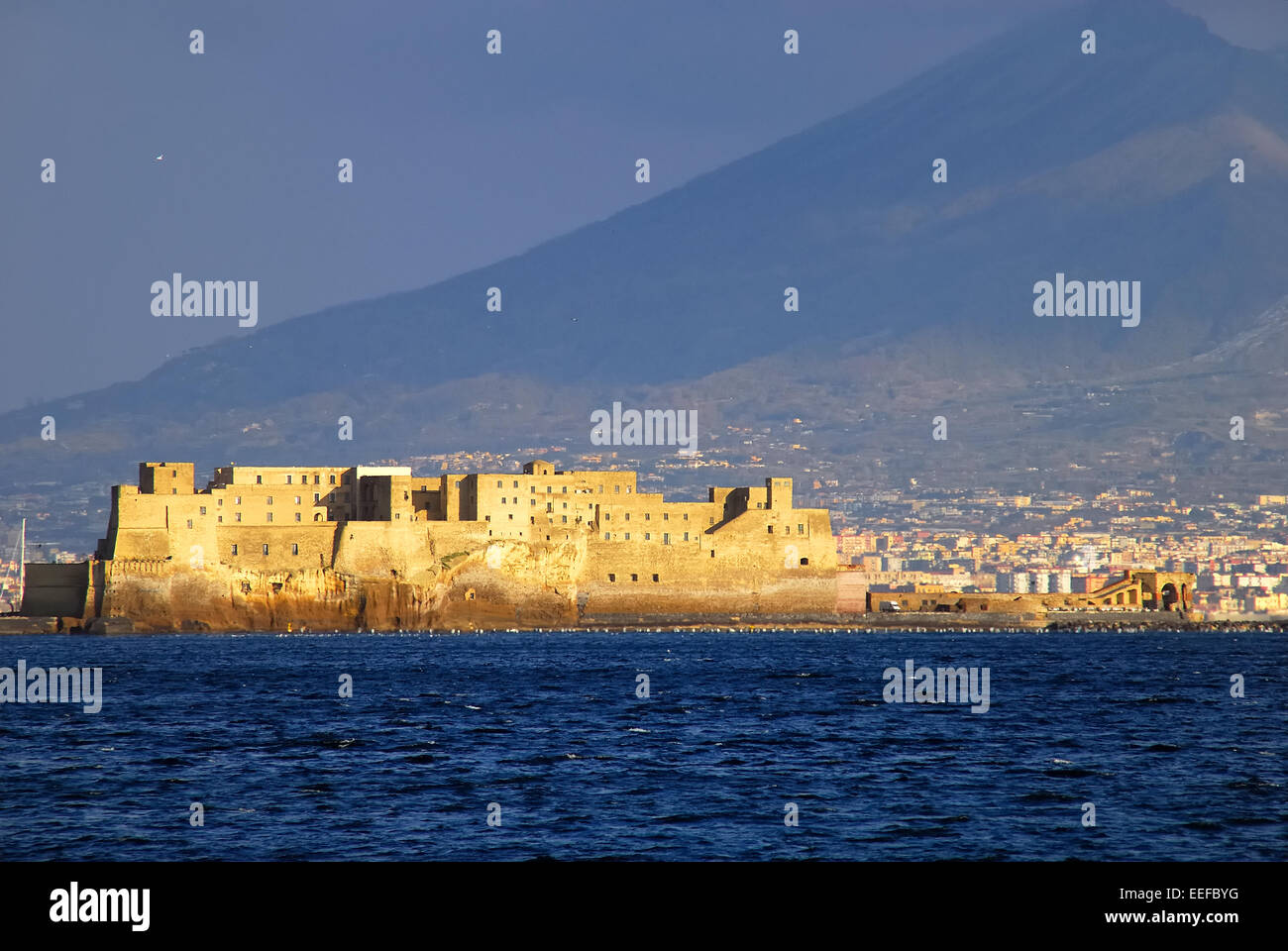 Gulf naples vesuvio castle hi-res stock photography and images - Alamy