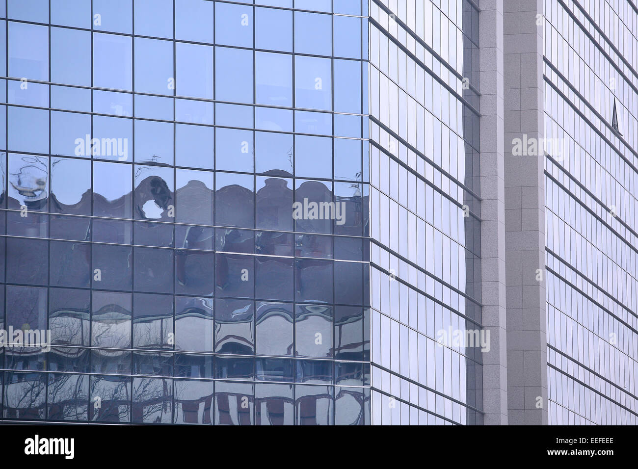 Modern Fronts economy Building of Glass and Steel Stock Photo - Alamy