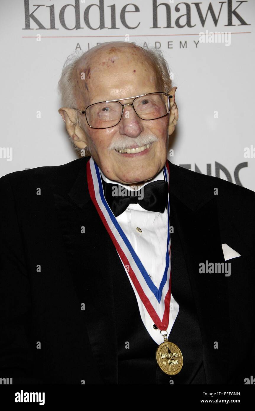 Bob hoover hi-res stock photography and images - Alamy