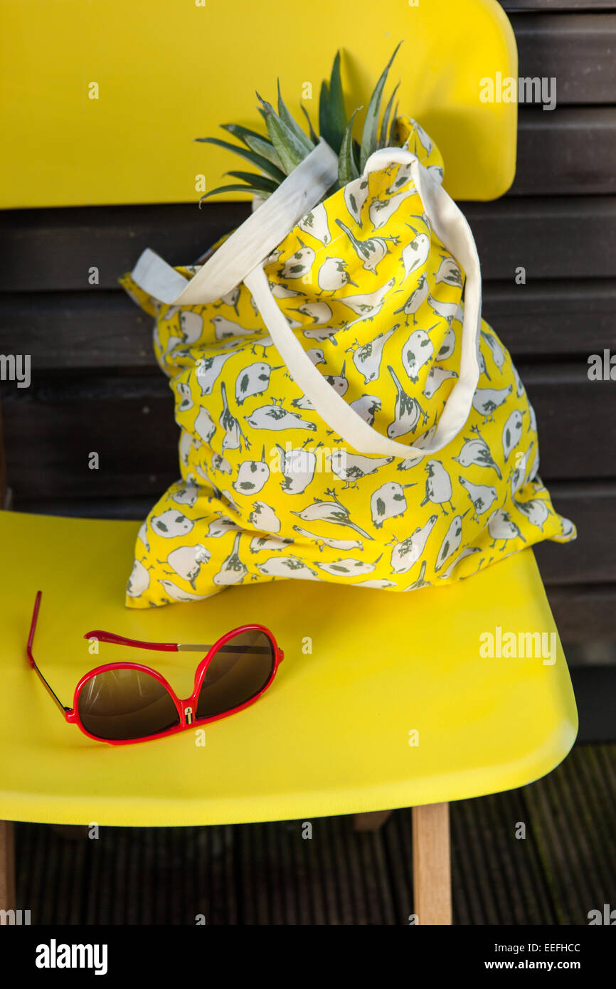 Habitat chair hi-res stock photography and images - Alamy
