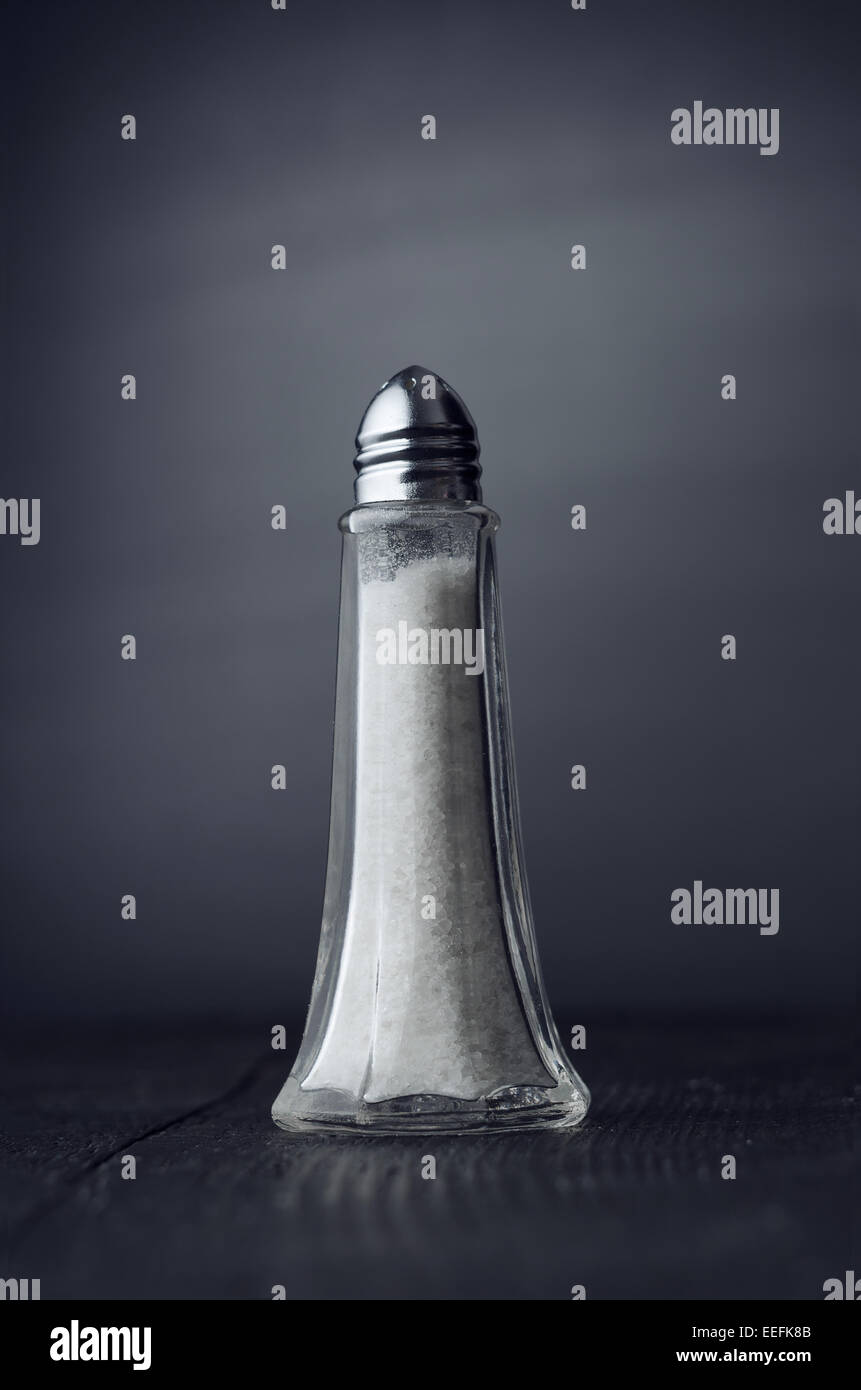 Shaker table hi-res stock photography and images - Alamy