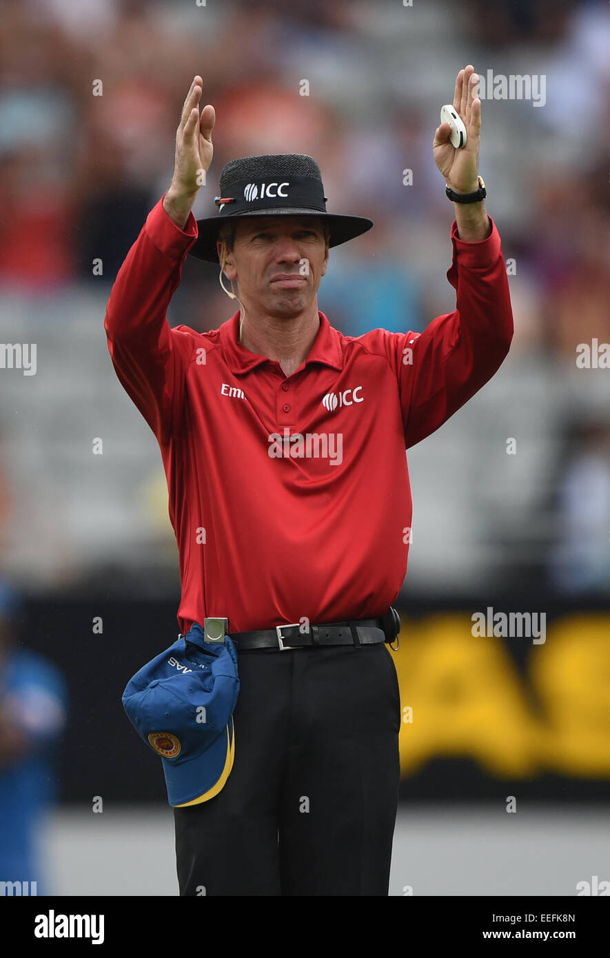 Eden Park, Auckland, New Zealand. 17th Jan, 2015. ICC umpire Nigel ...