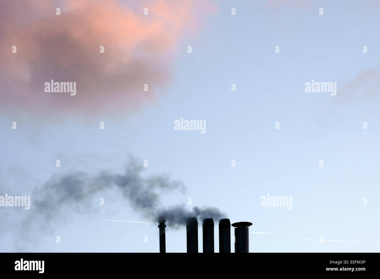 Smoldering pipe hi-res stock photography and images - Alamy