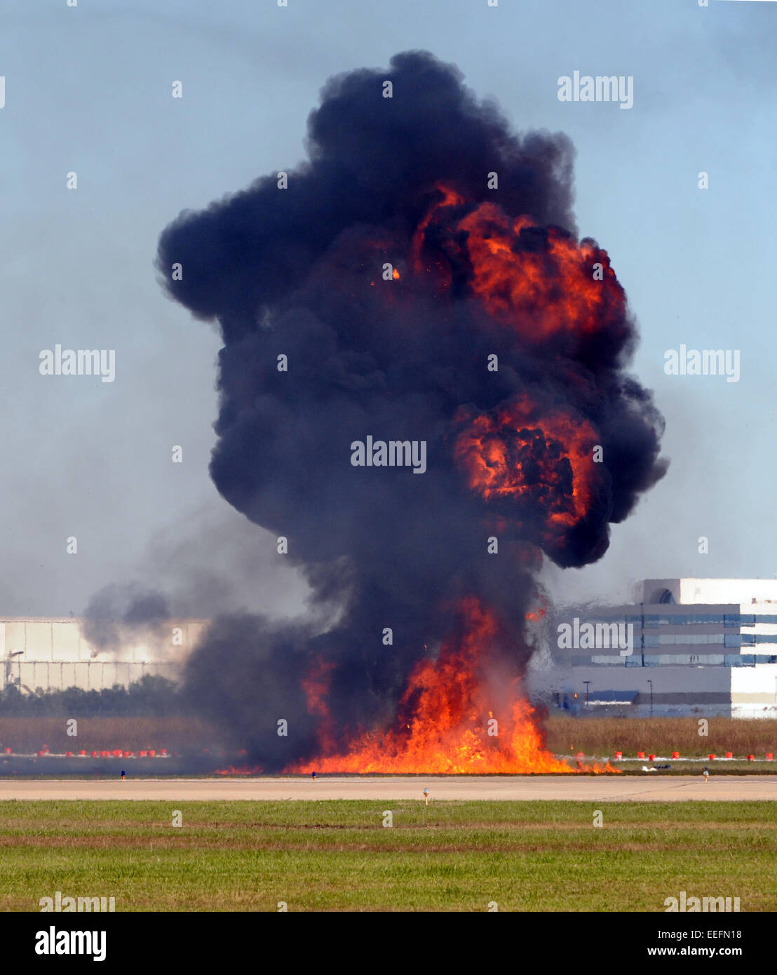 Ground Explosion Stock Photos & Ground Explosion Stock Images - Alamy