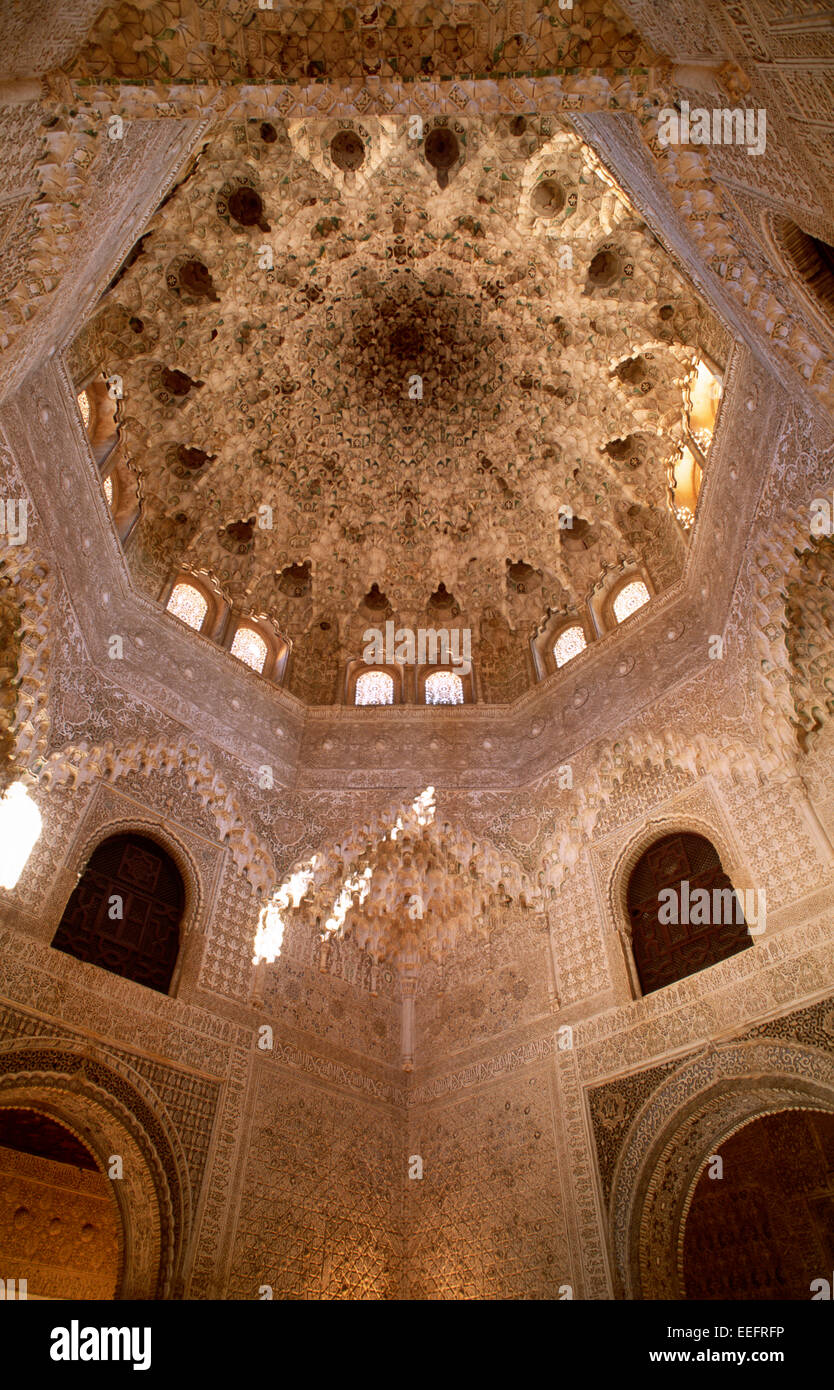 Spain, Granada, Alhambra, Sala de las Dos Hermanas Stock Photo - Alamy