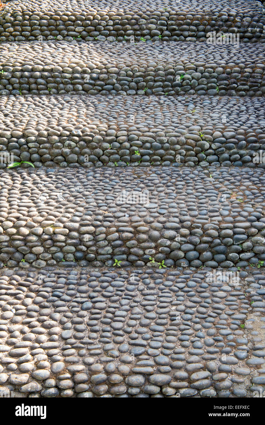Pebble stone path hi-res stock photography and images - Alamy