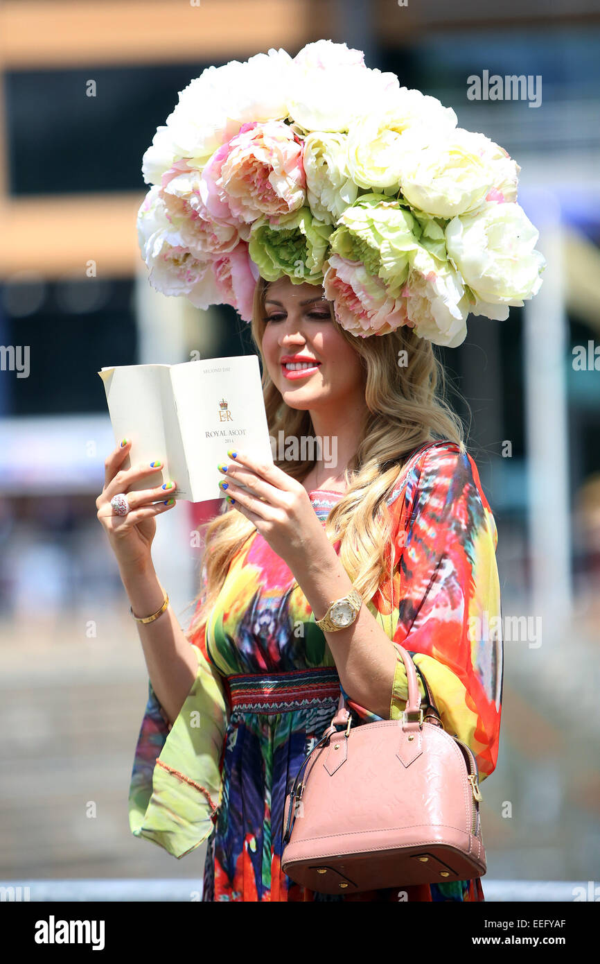 Criquette head hi-res stock photography and images - Alamy