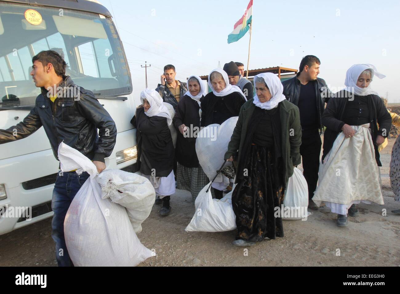Yazidi women hi-res stock photography and images - Alamy