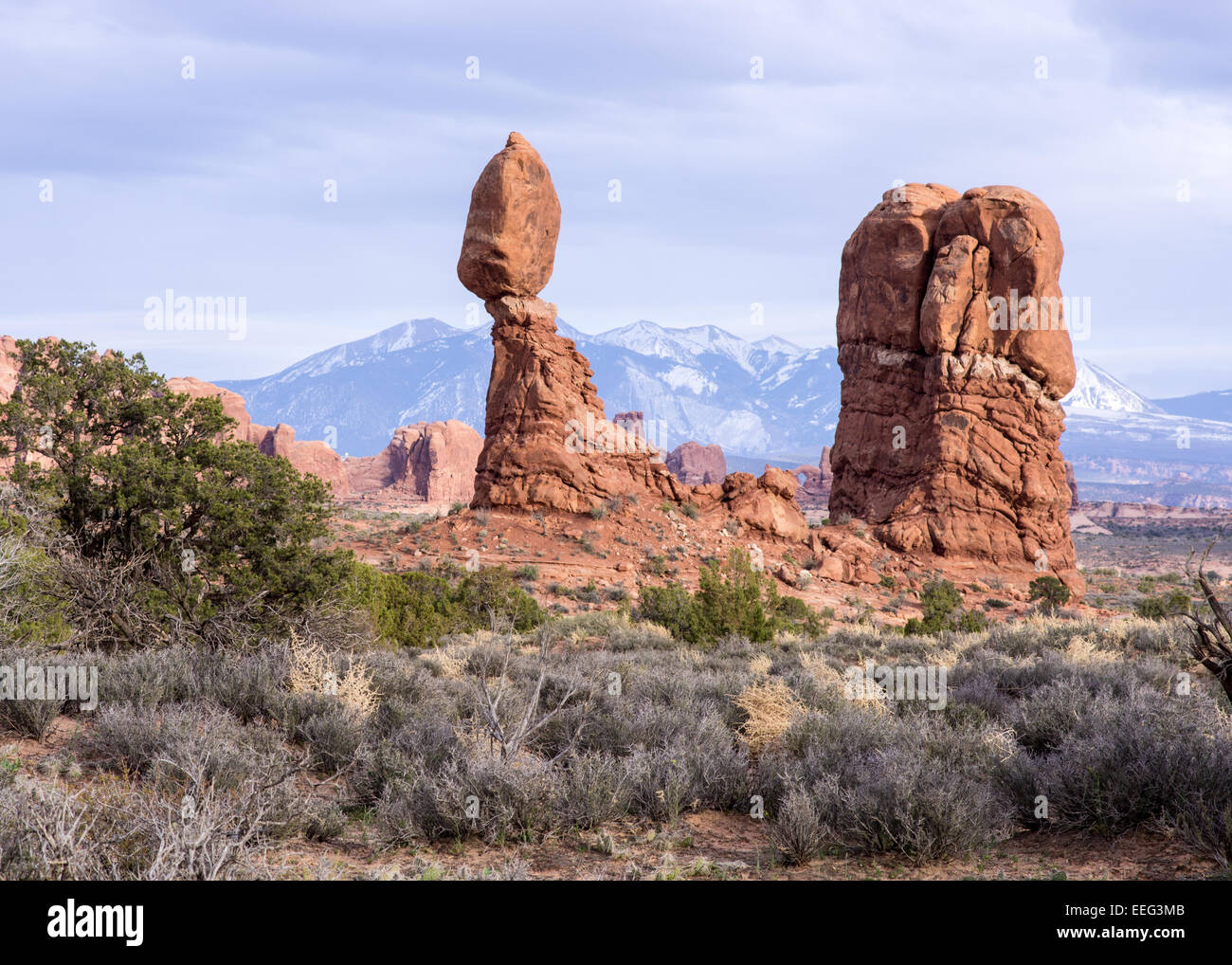 Balanced Rock in Arches National Park in Utah Stock Photo - Alamy