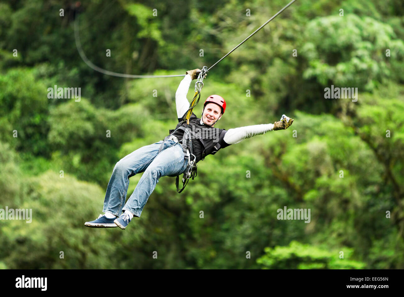 Zipline hi-res stock photography and images - Alamy