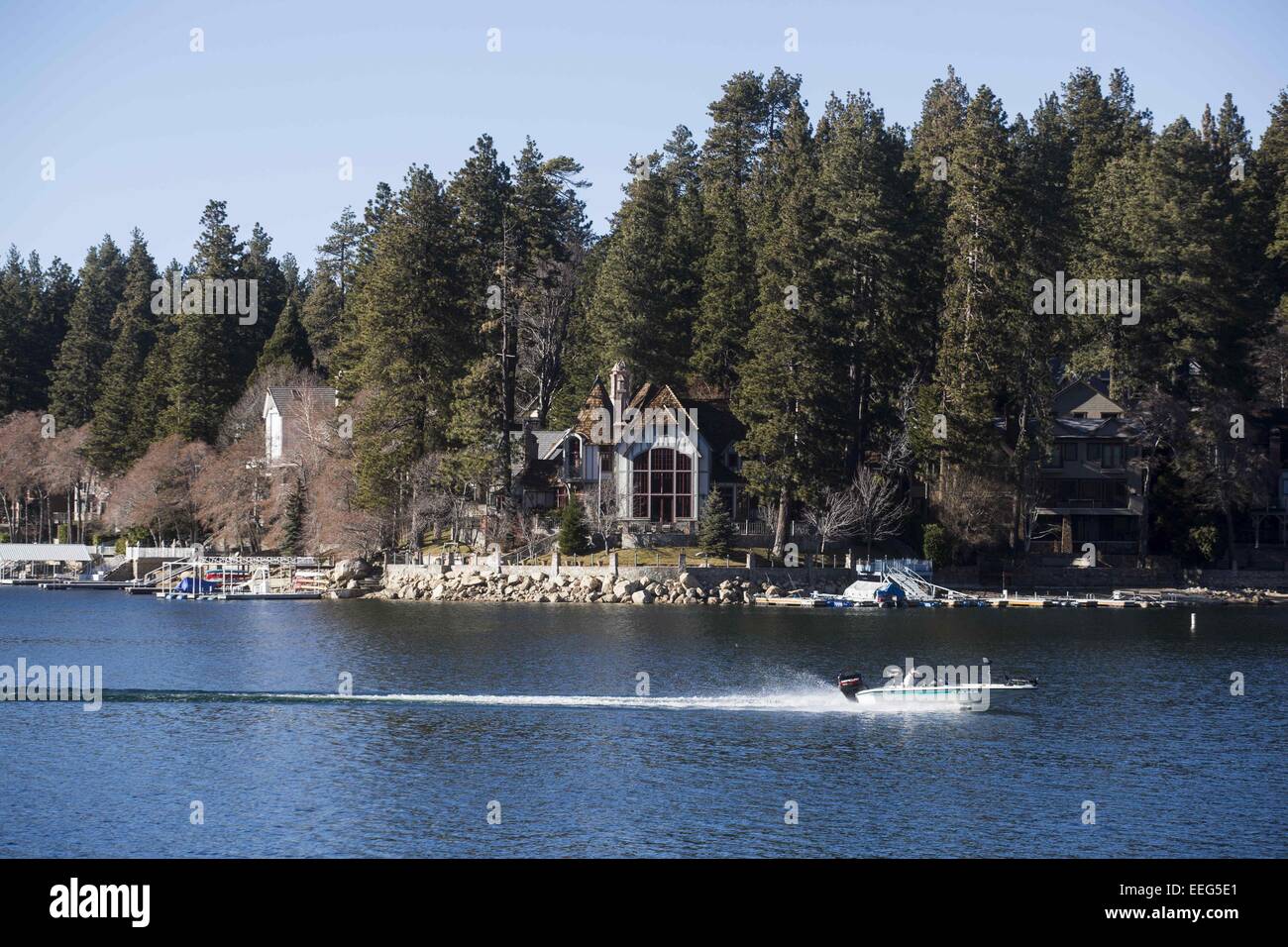 Los Angeles, California, USA. 17th Jan, 2015. A boat makes its way down ...