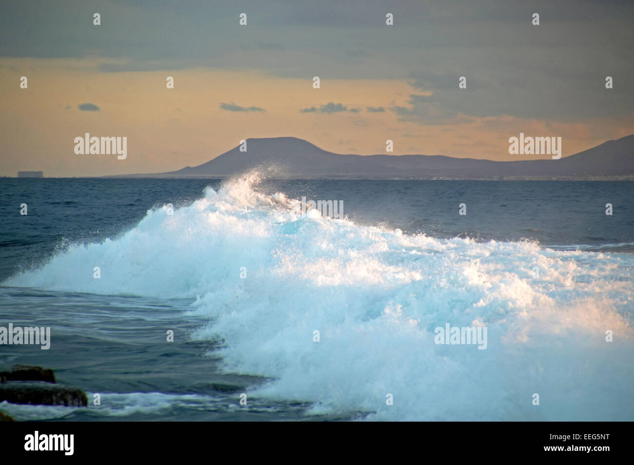 Schaumkronen hi-res stock photography and images - Alamy