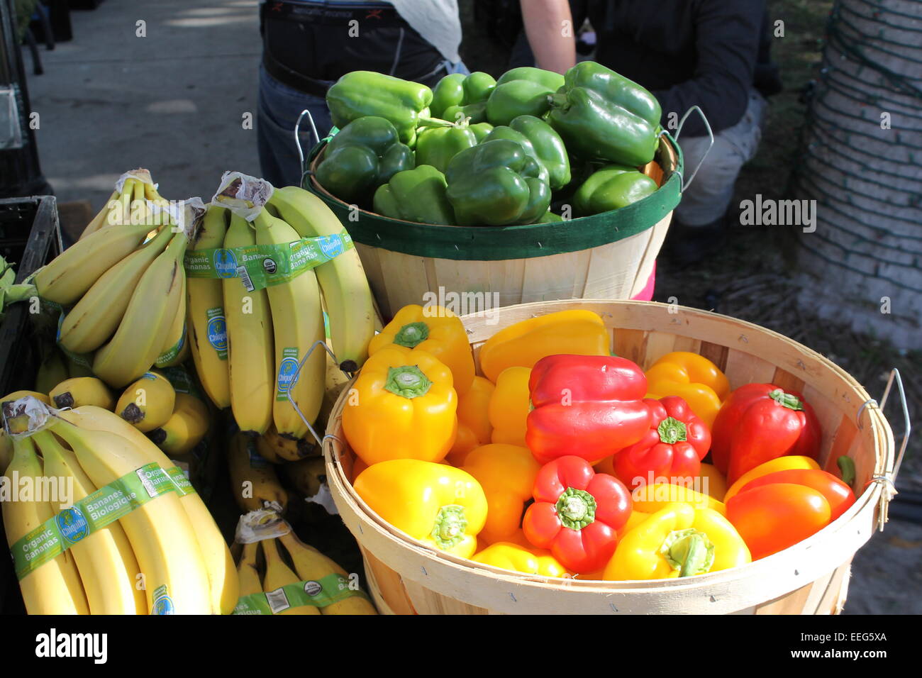 Baskets of bananas hi-res stock photography and images - Alamy
