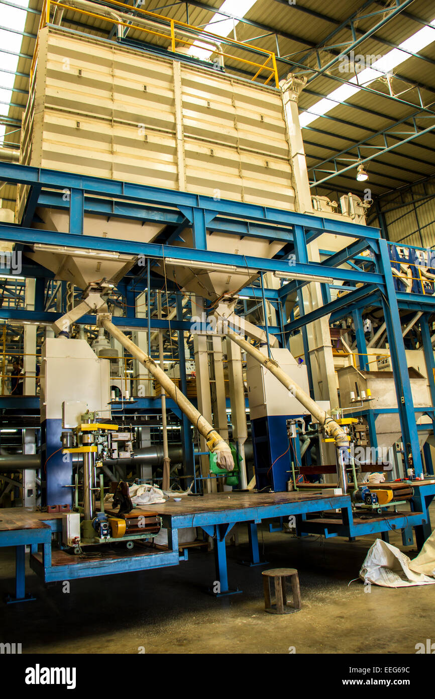The big Industrial, steel, building, blue, large Stock Photo - Alamy