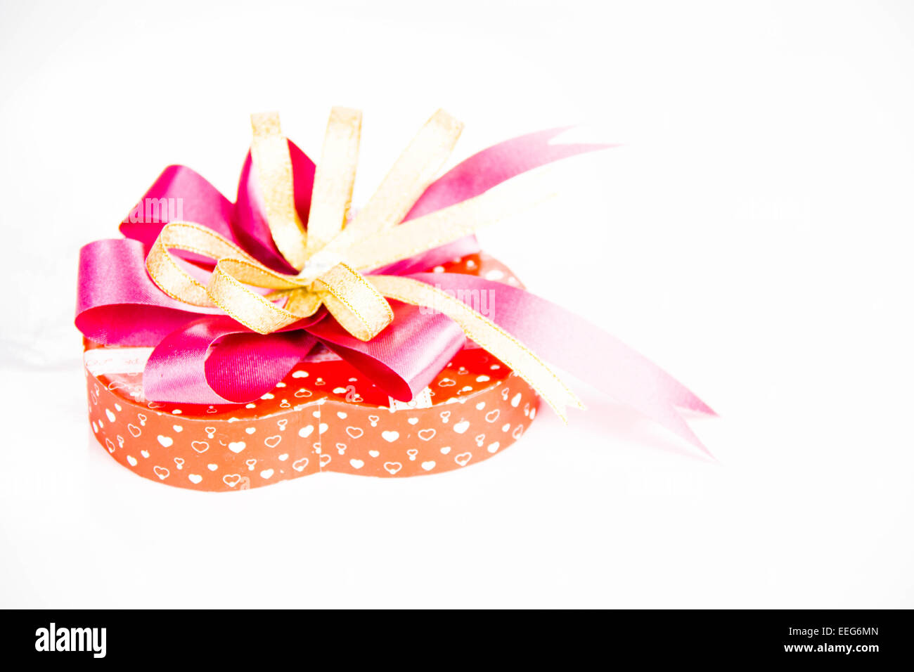 Gold gift box with ribbon and bow isolated on white background Stock ...