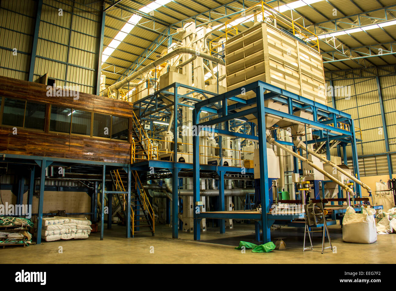 The big Industrial, steel, building, blue, large Stock Photo - Alamy