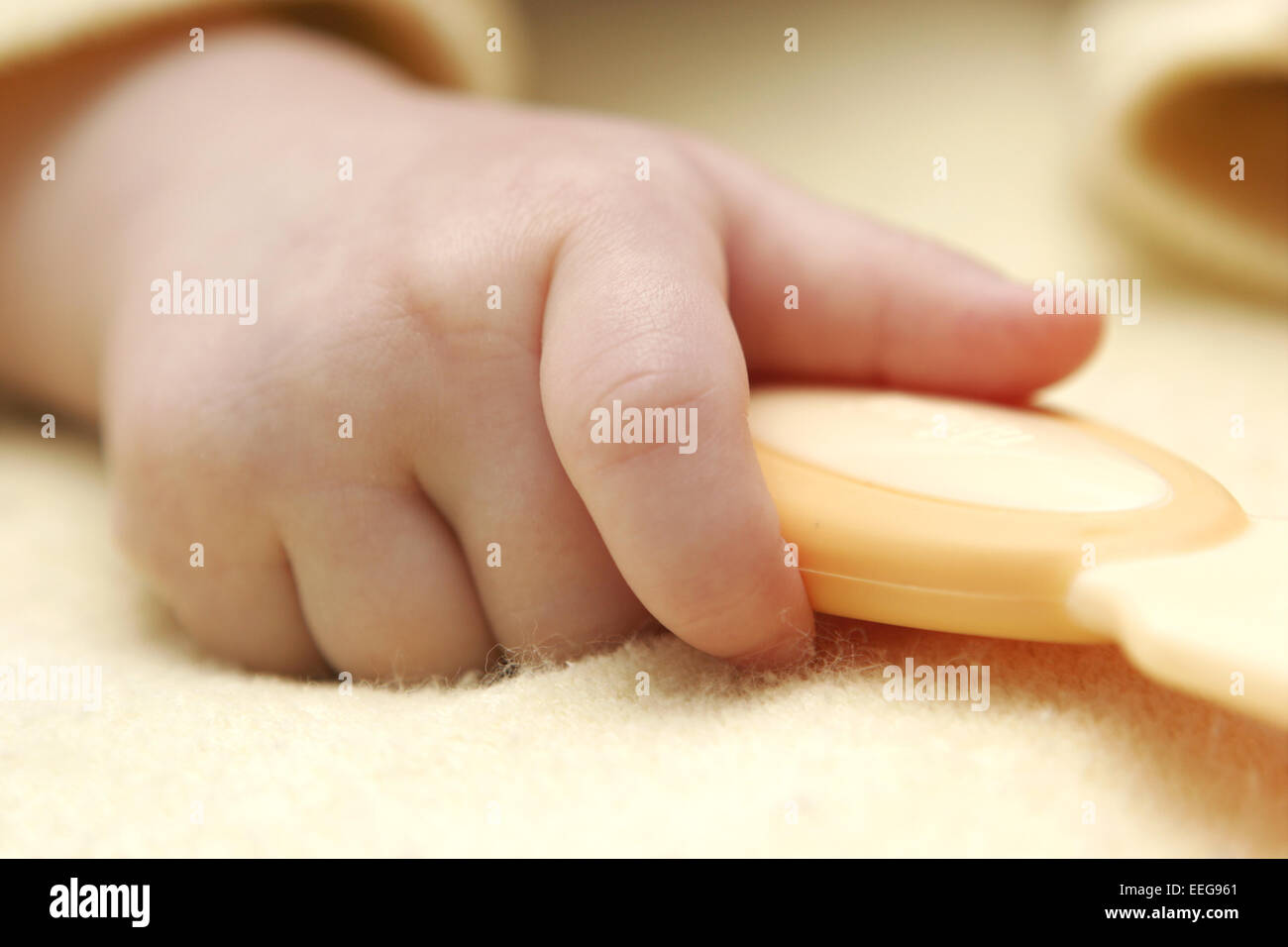 Baby, Detail, Hand, halten, greifen, lernen, Kinderbett, Kleinkind ...
