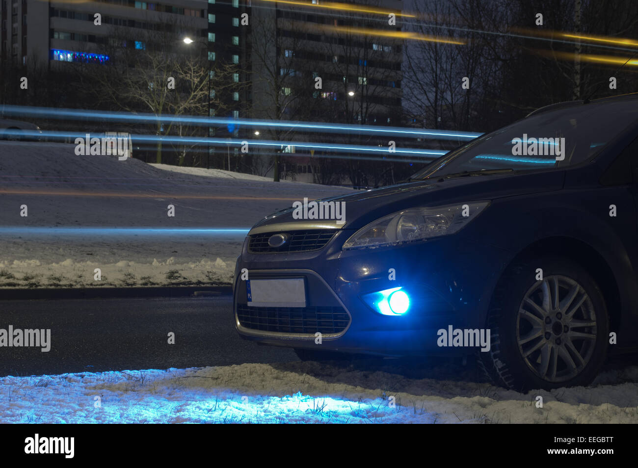 Blu car hi-res stock photography and images - Alamy