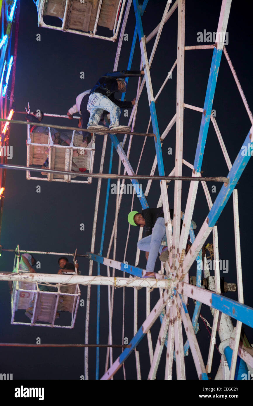 Fun Fair at Bagan during The Ananda Festival Myanmar Stock Photo - Alamy