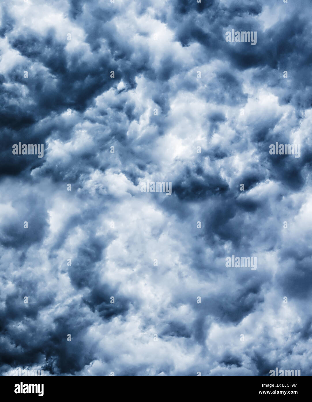 Strong sky moody sky hi-res stock photography and images - Alamy