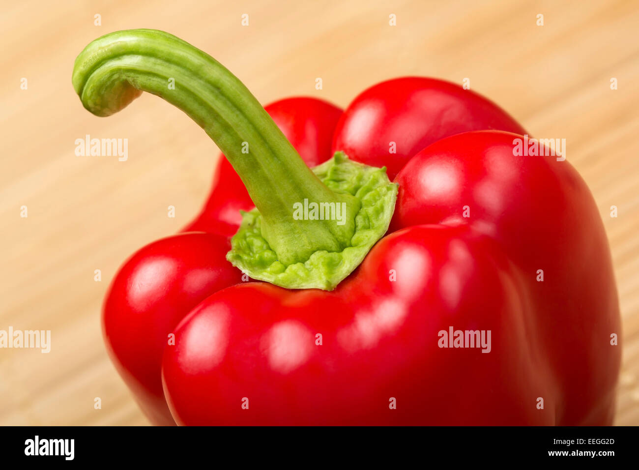 Close up of fresh picked organic red bell pepper Stock Photo - Alamy