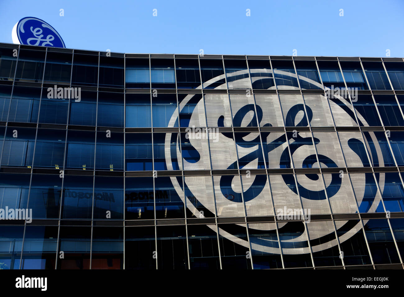 Ge logo hi-res stock photography and images - Alamy