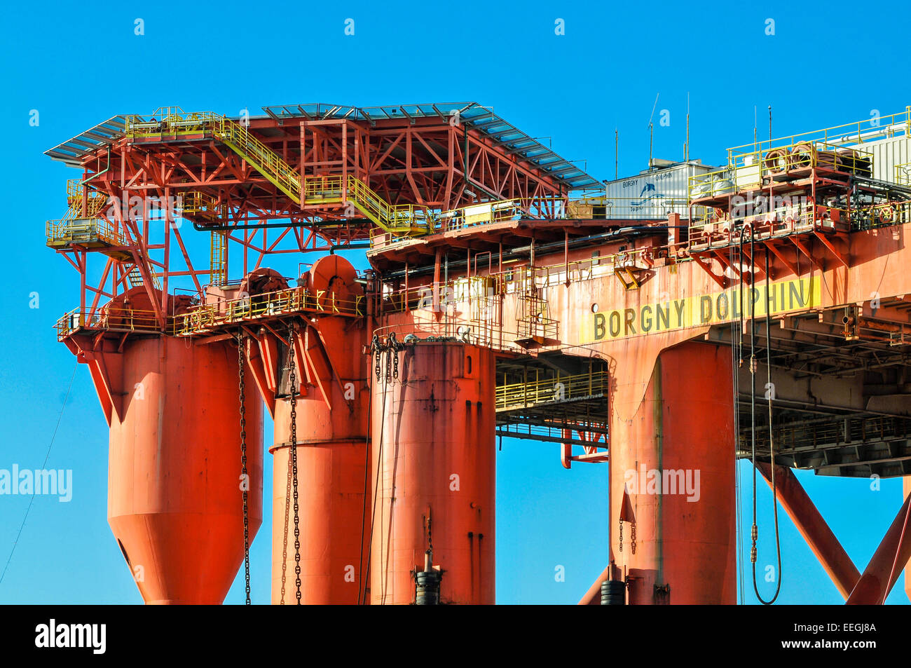 Dolphin drilling rig hi-res stock photography and images - Alamy