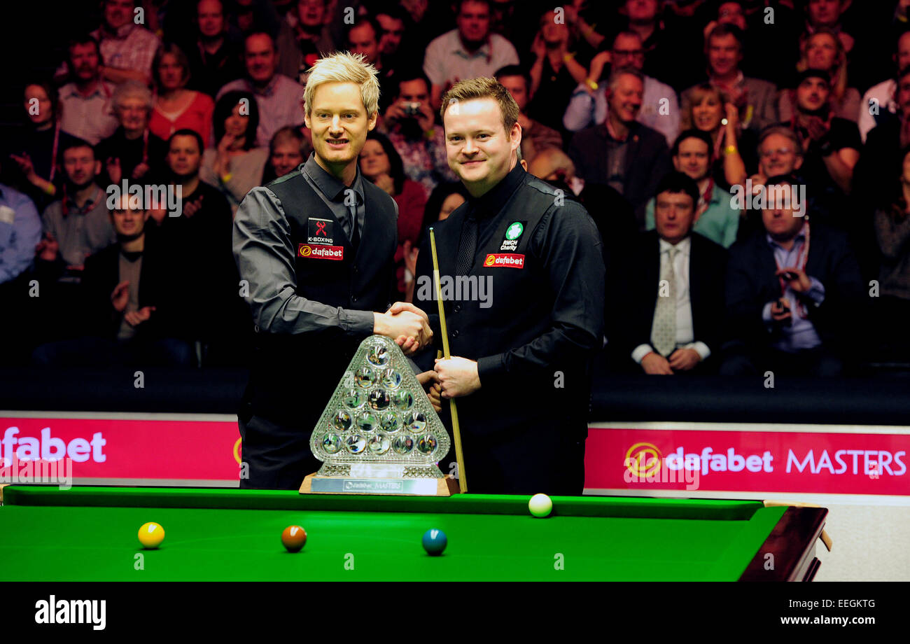 Snooker final trophy hi-res stock photography and images - Alamy