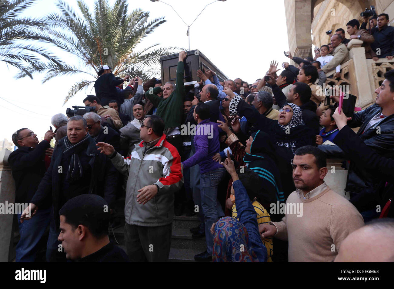 Cairo, Egypt. 16th Jan, 2015. Mourners carry the coffin of Egyptian ...