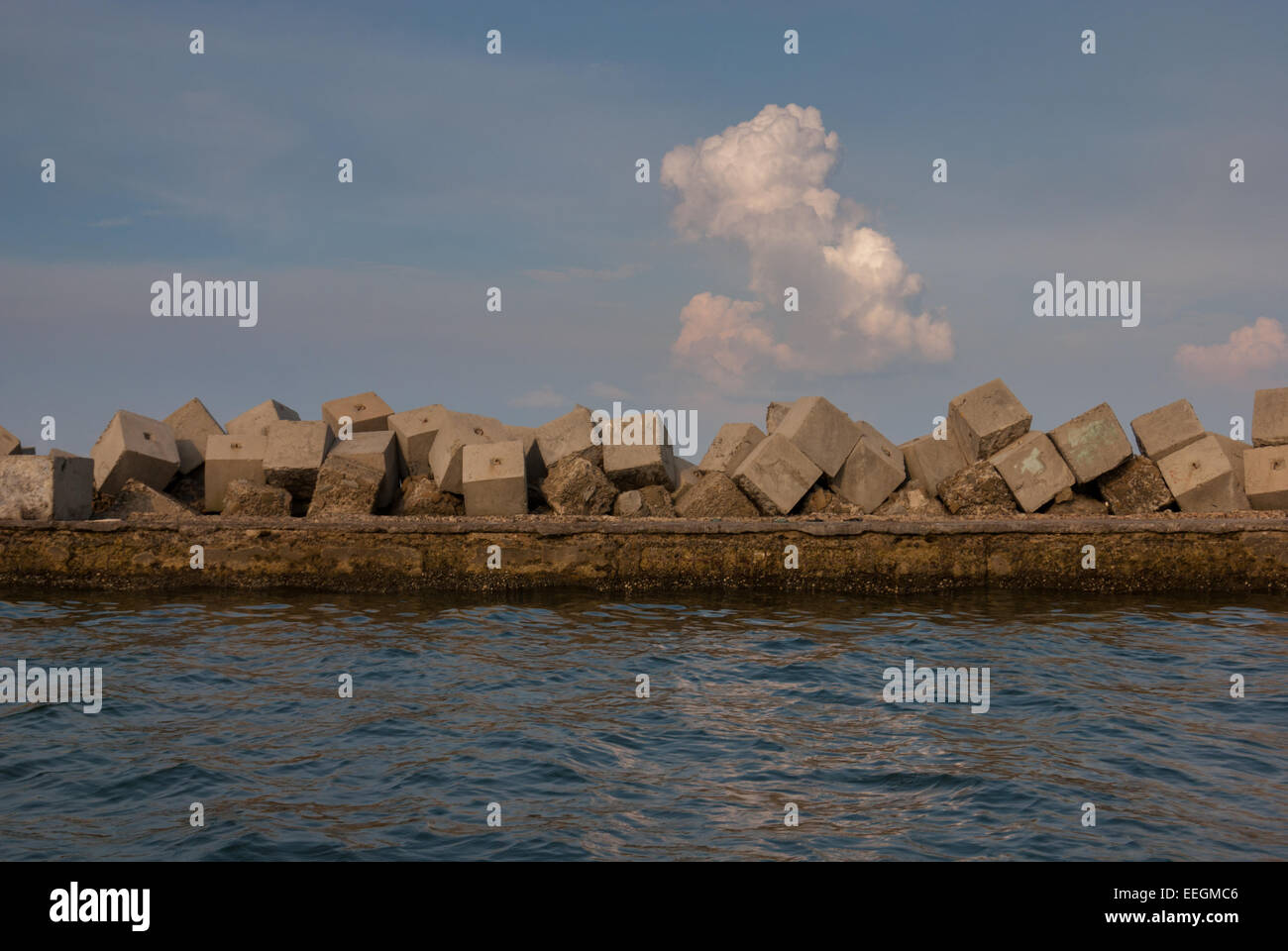 Port basin hi-res stock photography and images - Alamy