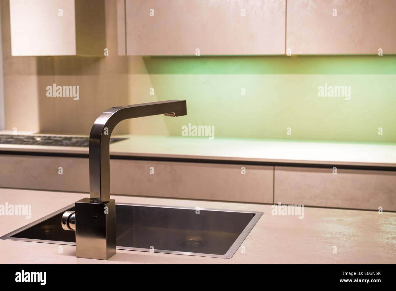 Minimalist kitchen hi-res stock photography and images - Alamy