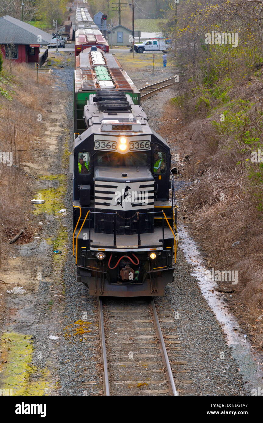Norfolk southern locomotive hi-res stock photography and images - Alamy