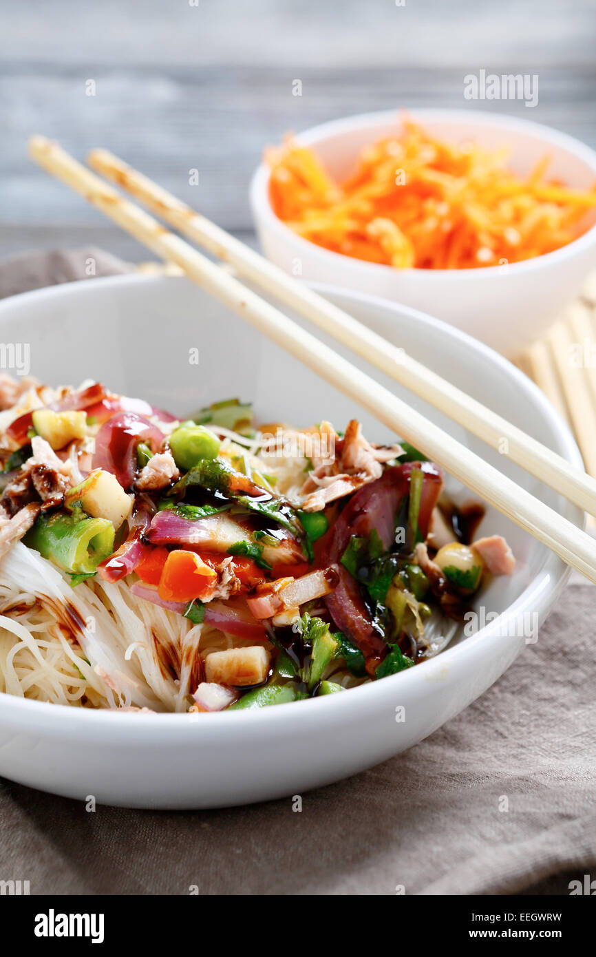White rice vermicelli noodles hi-res stock photography and images - Alamy