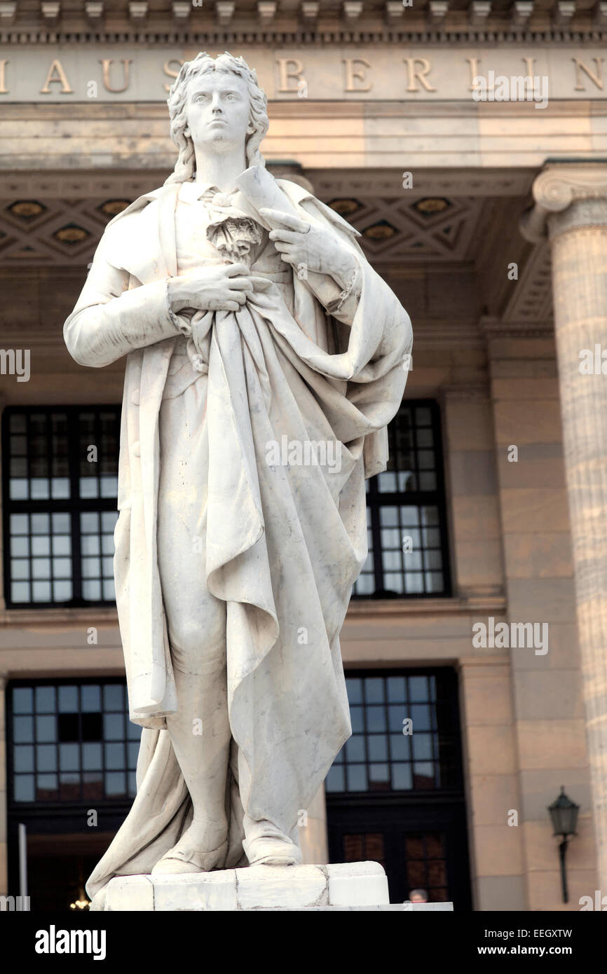 Friedrich Schiller Statue auf dem Gendarmenmarkt in Berlin, Deutschland ...
