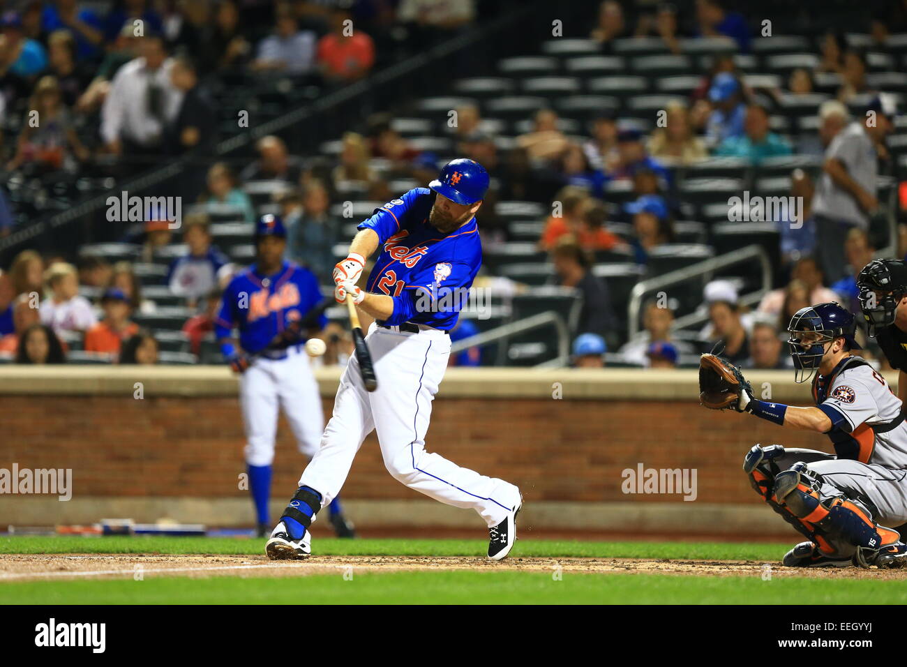 New York Mets Lucas Duda (21) flied out to center in the second inning ...
