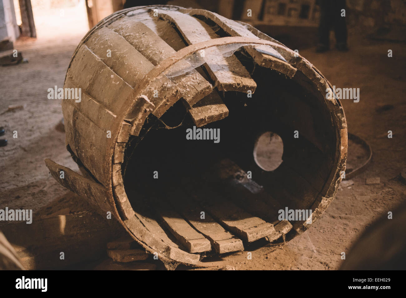 Huge wooden cask very old and abandoned Stock Photo - Alamy
