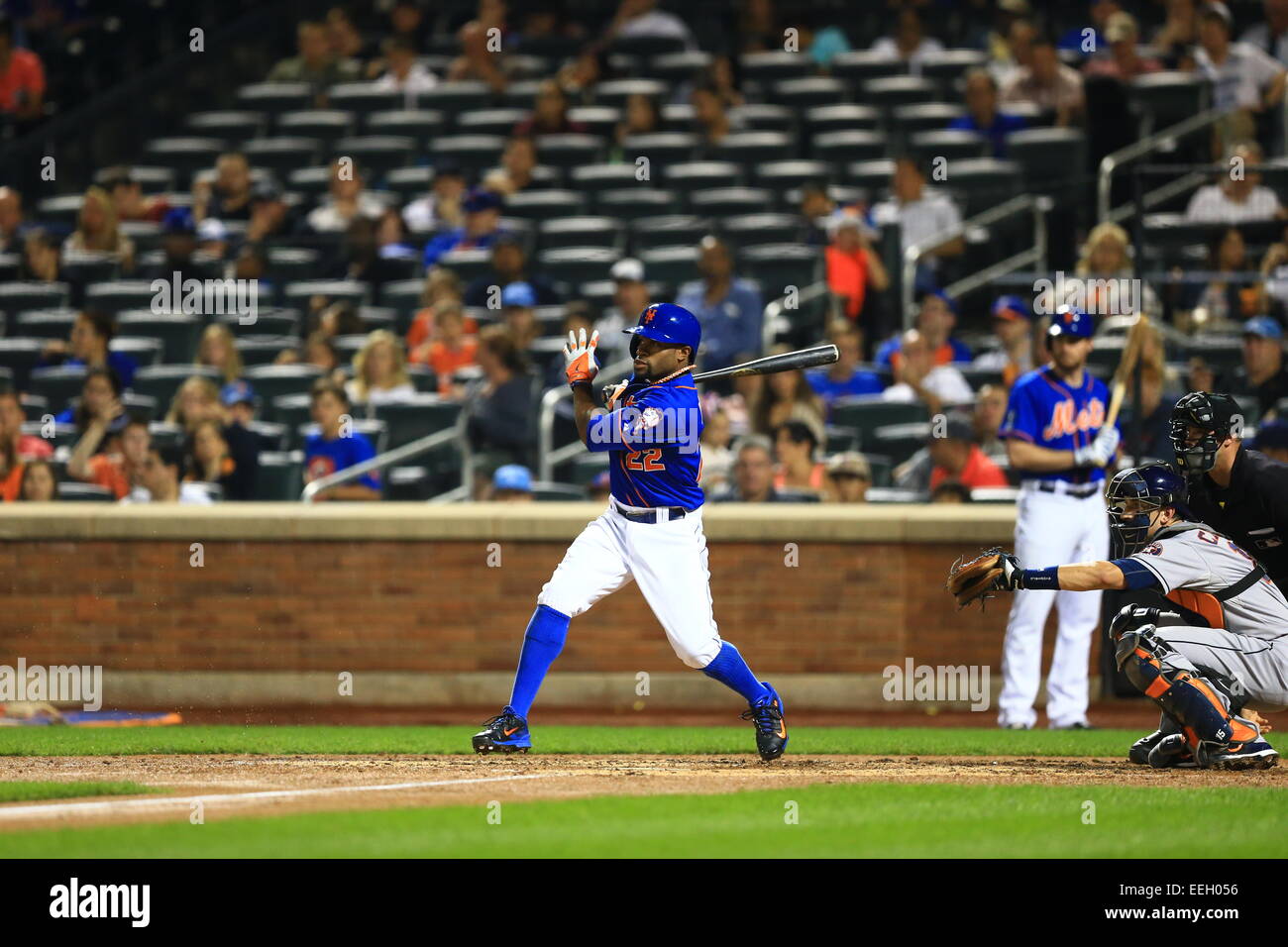 Young mlb fans hi-res stock photography and images - Alamy