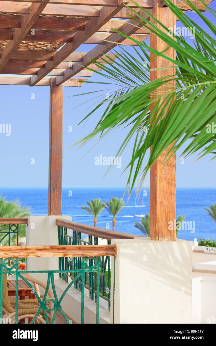 Sunbathing balcony hi-res stock photography and images - Alamy