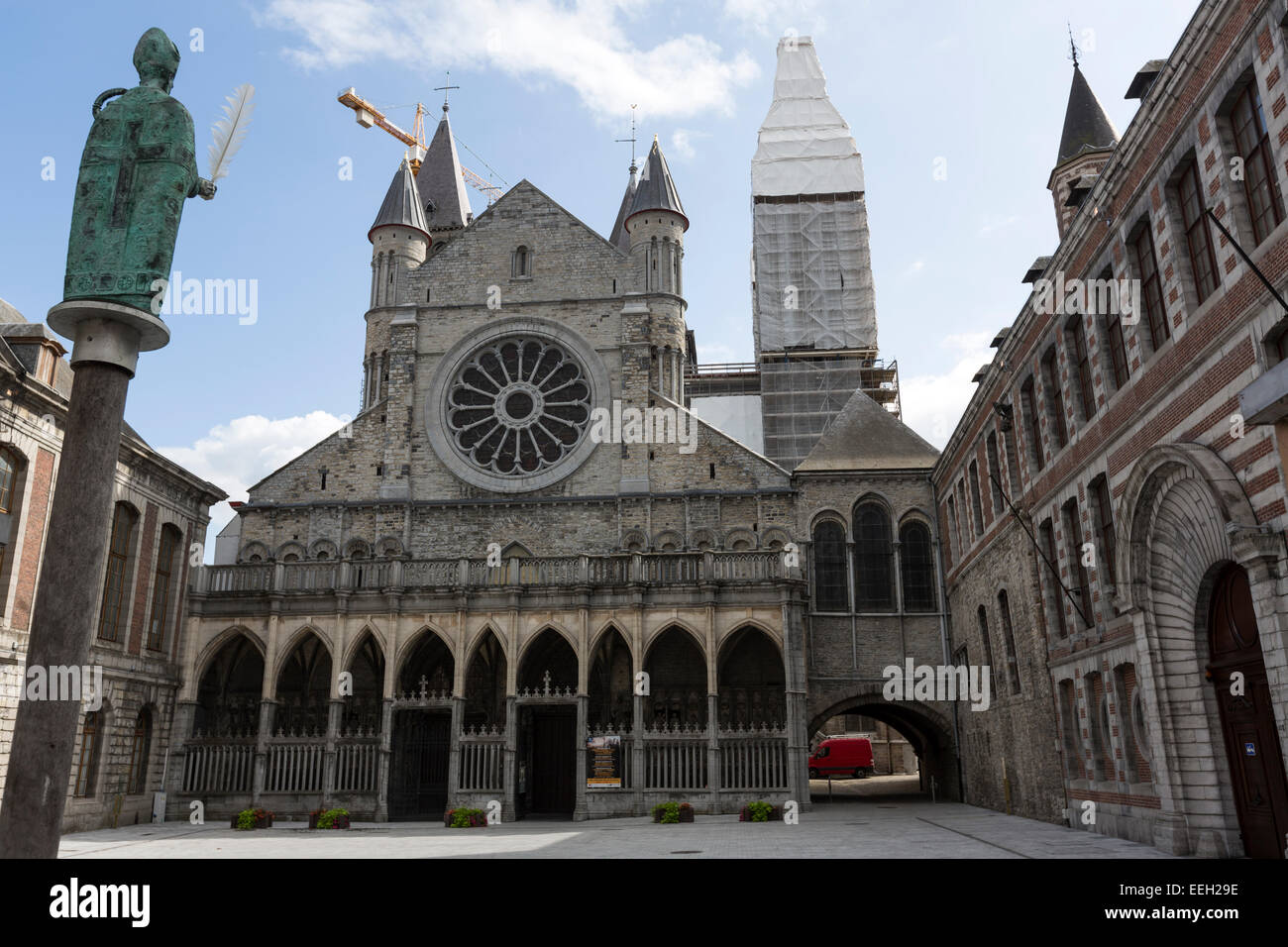 Cathedral of Notre Dame de Tournai, Place de l'Evêché Stock Photo - Alamy