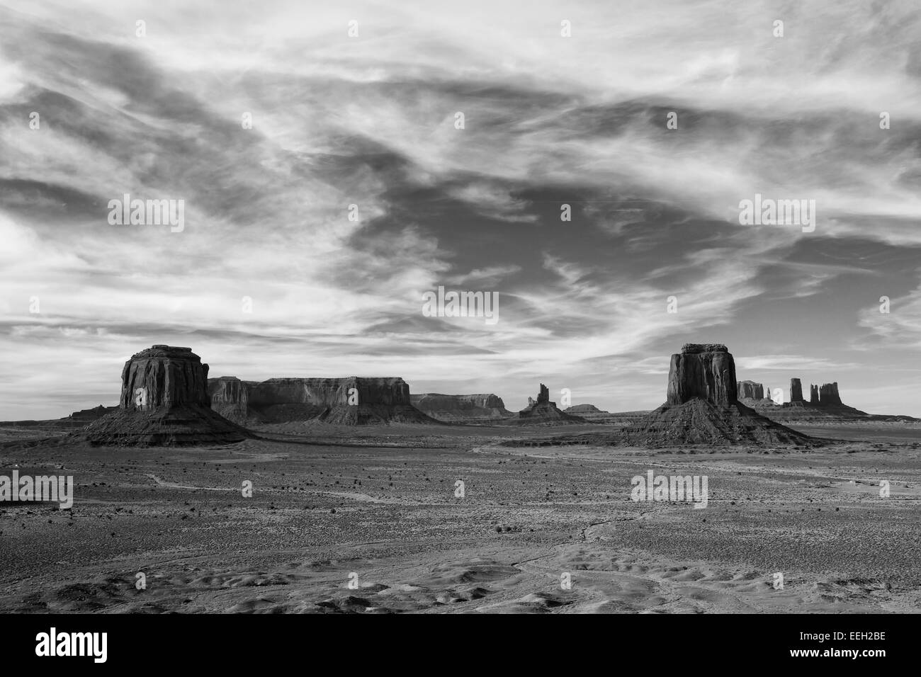 Horizon road panorama Black and White Stock Photos & Images - Alamy