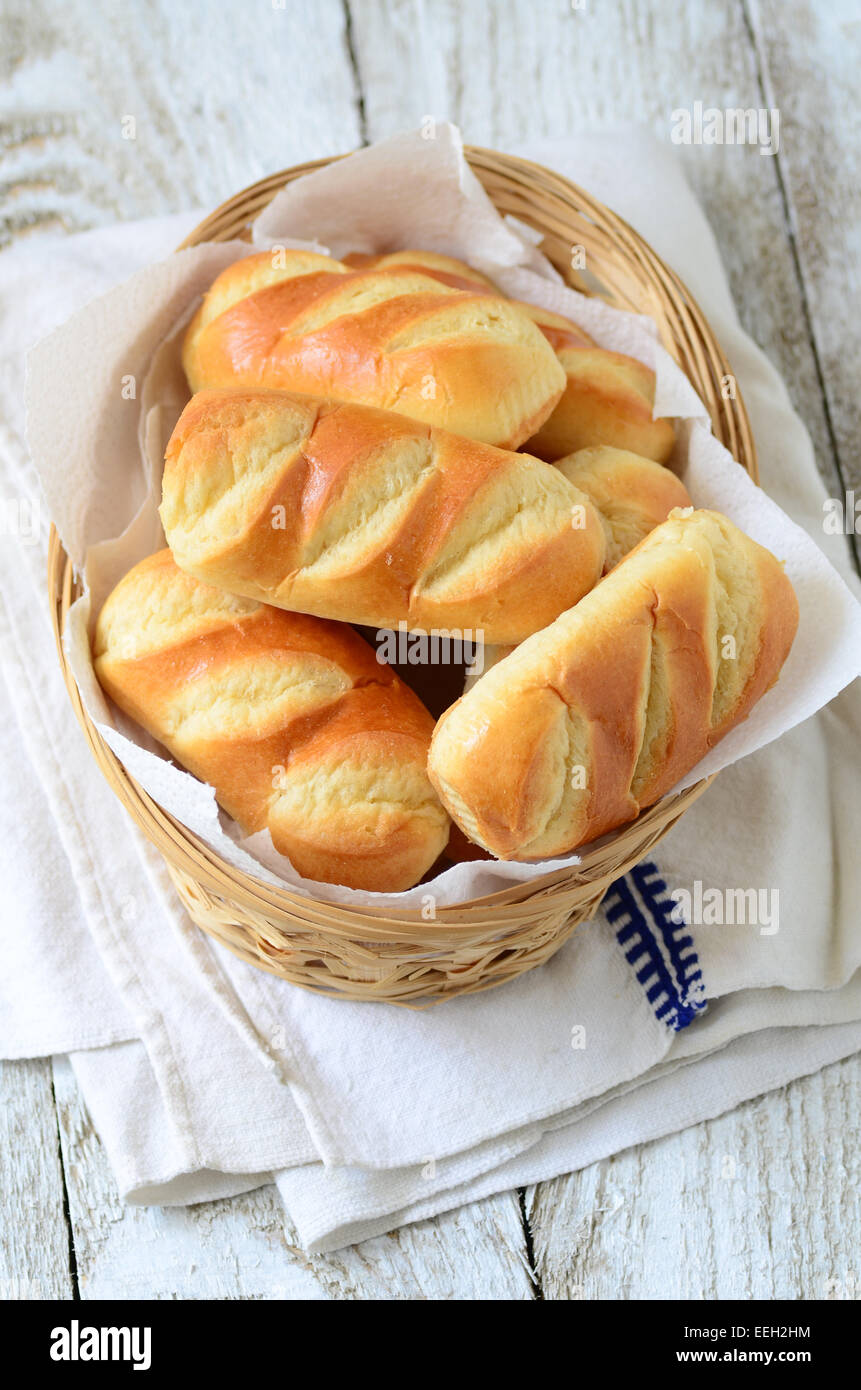 fresh bread in a basket Stock Photo - Alamy
