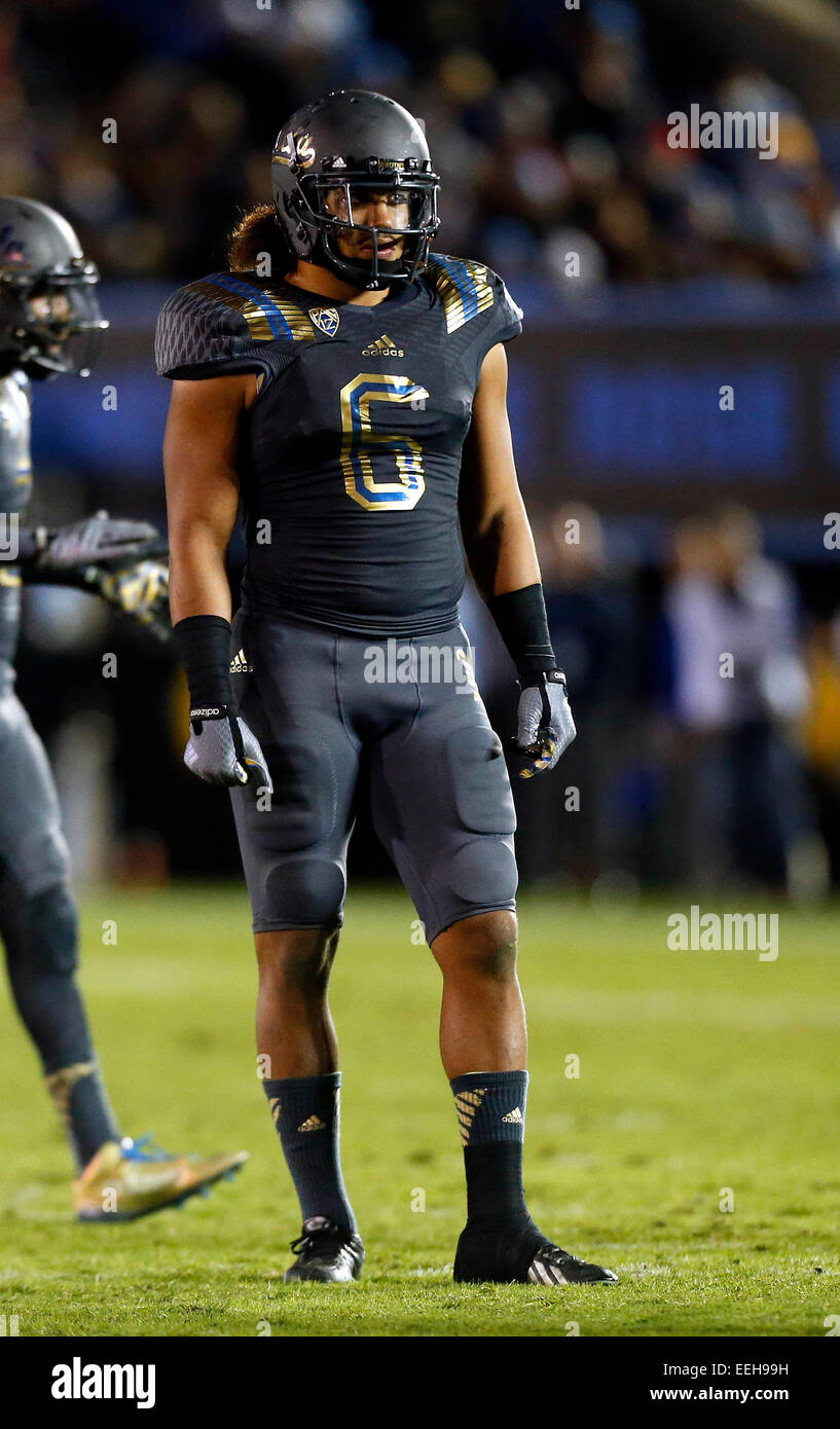 November 1, 2014 UCLA Bruins linebacker Eric Kendricks #6 in action ...