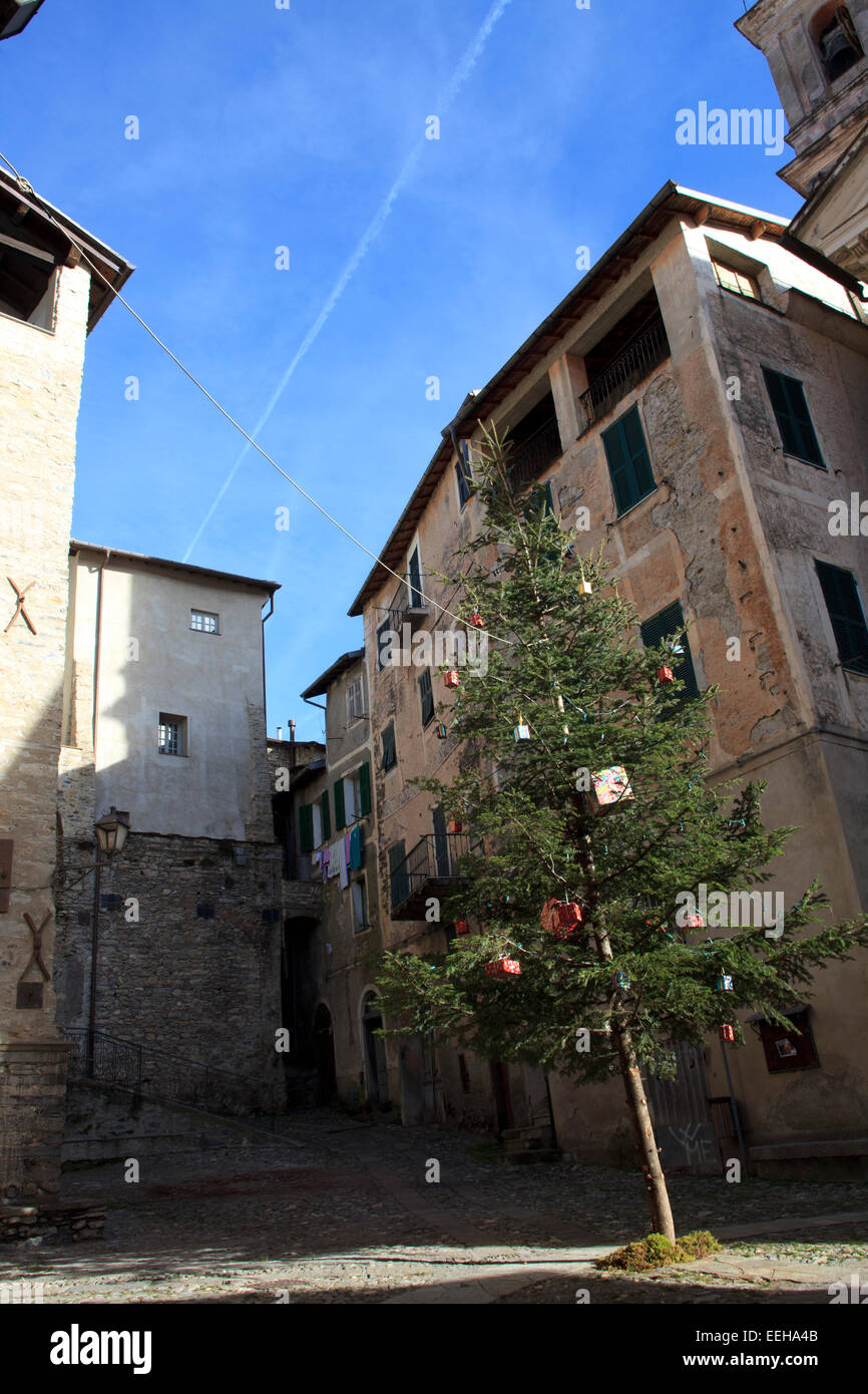 The witches village of Triora, Imperia, Liguria, Italy Stock Photo - Alamy
