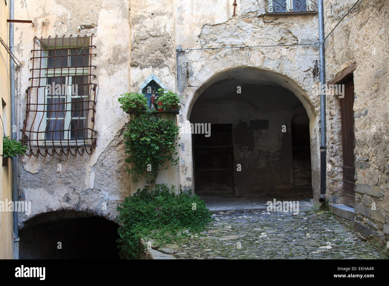 The witches village of Triora, Imperia, Liguria, Italy Stock Photo - Alamy