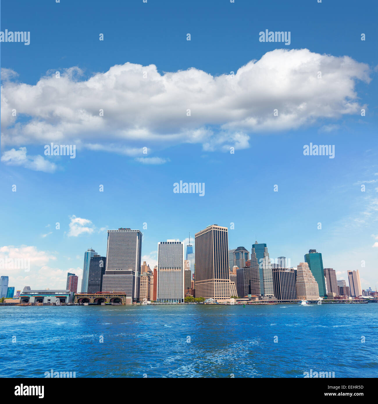 Manhattan New York skyline from NY bay in USA US Stock Photo - Alamy